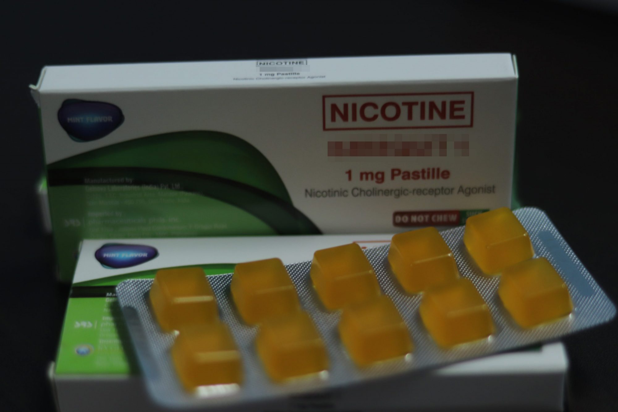 Free nicotine candies given at anti-smoking therapy