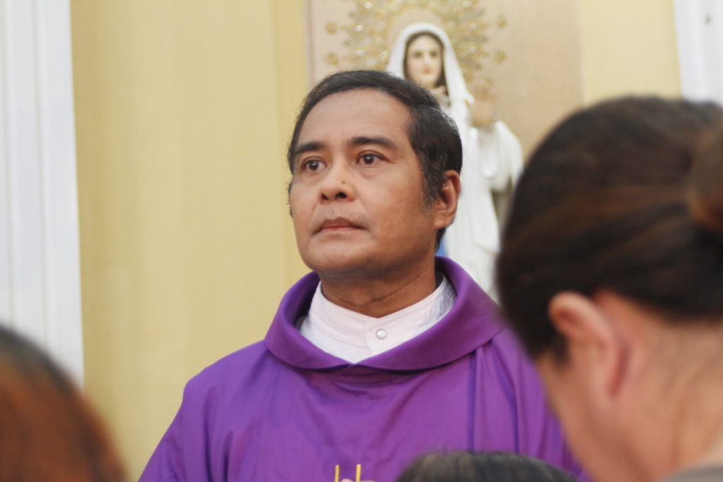 Suarez review: The late priest who can raise the dead