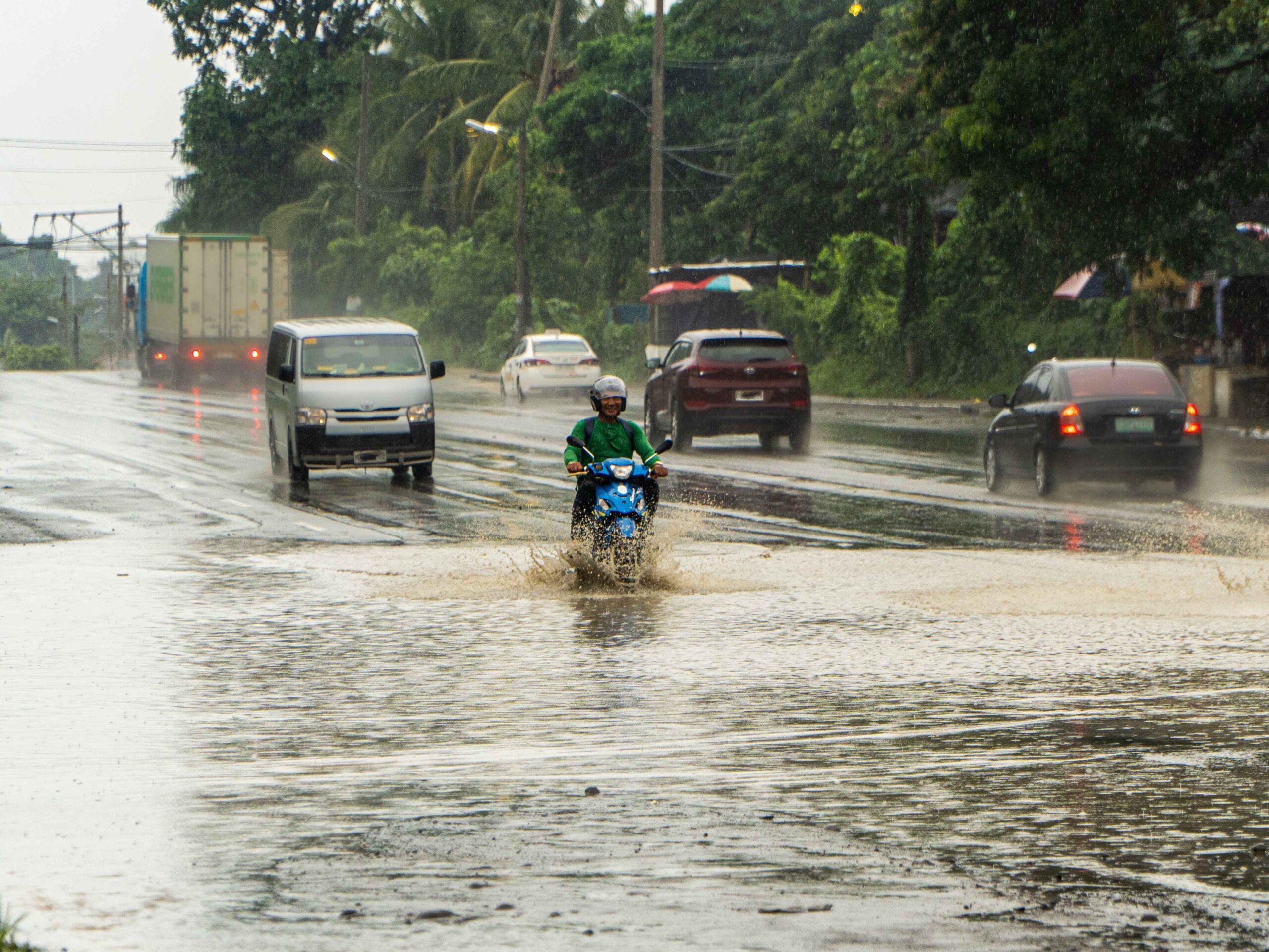 Dabawenyos question flood control projects, budget as flooding persists